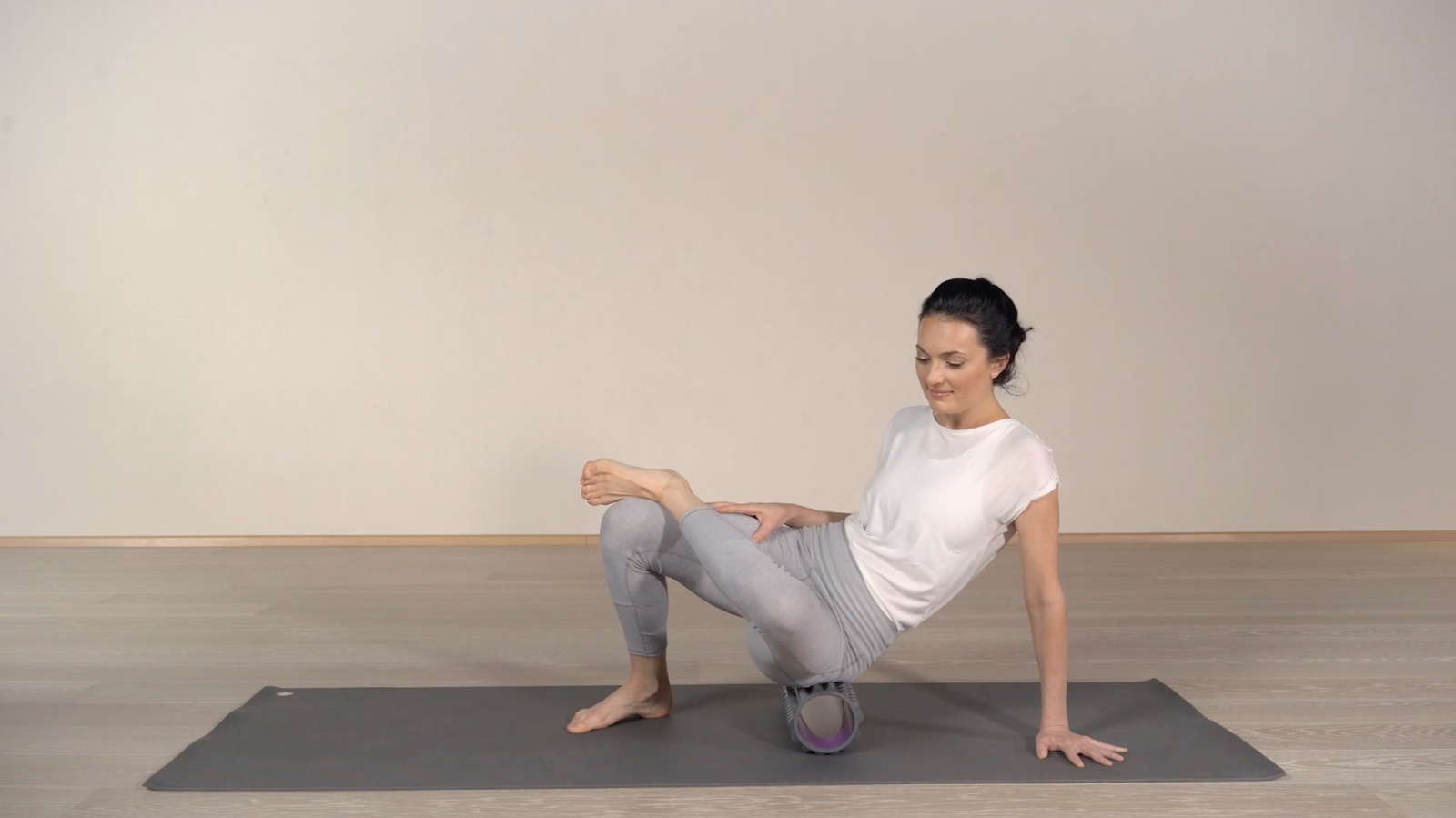 Why Your Fascia Loves a Foam Roller (and 3 Ideas of How to Use it ...
